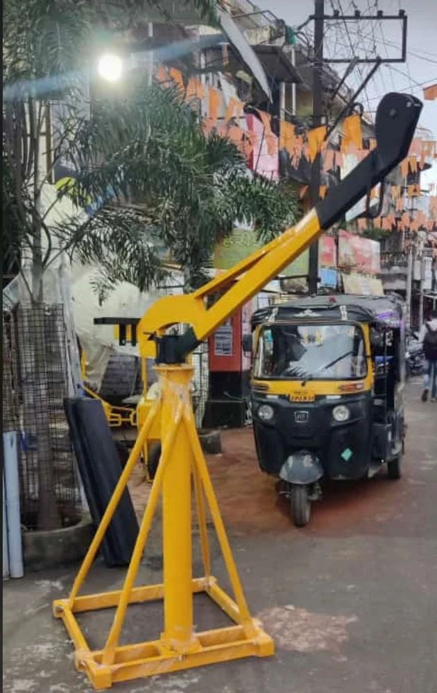 0D300 Monkey Lift Machine, Max Capacity: 3-4 ton, Capacity: 500 KG ...