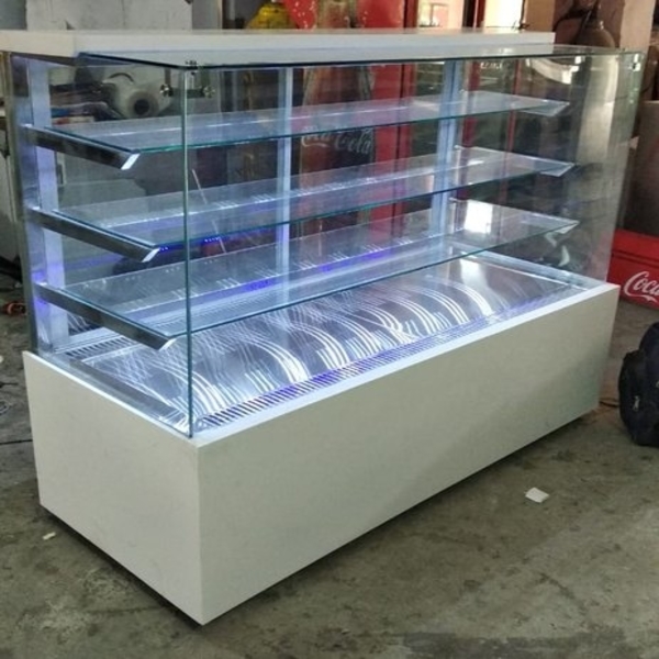 Curved Glass Cold Counter – Top Manufacturers, Suppliers & Sellers in India