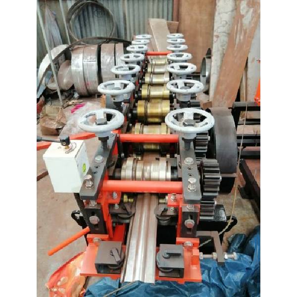 7 Roller Shutter Making Machine at ₹ 400000.00 in Pune