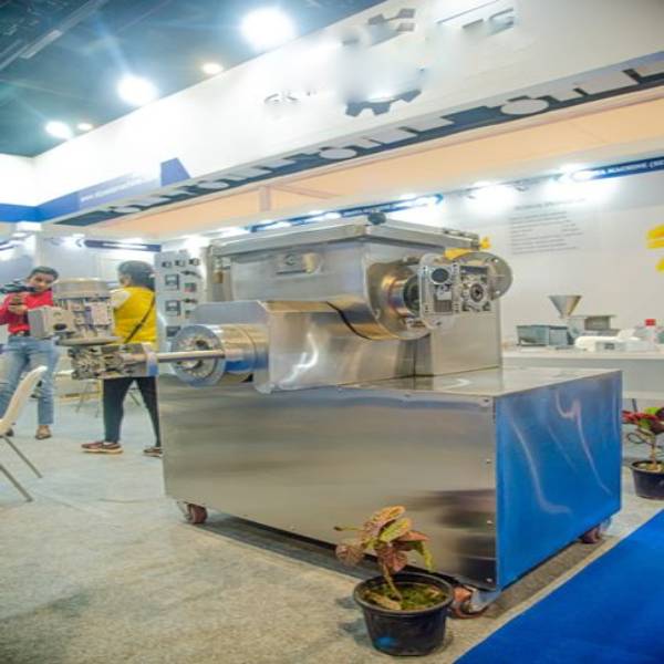 Short Cut Pasta Extruder Machine Price in NOIDA, Uttar Pradesh – ₹10 ...