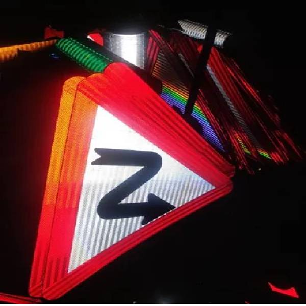 Retro Reflective Sign Board Price in Thane, Maharashtra – ₹7,400 | HS ...