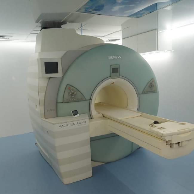 Refurbished MRI machine Price in Haridwar, Uttarakhand – ₹2,70,00,000 ...