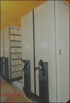 8 Feet Polished Industrial Mobile Storage Compactor Rack Price in ...