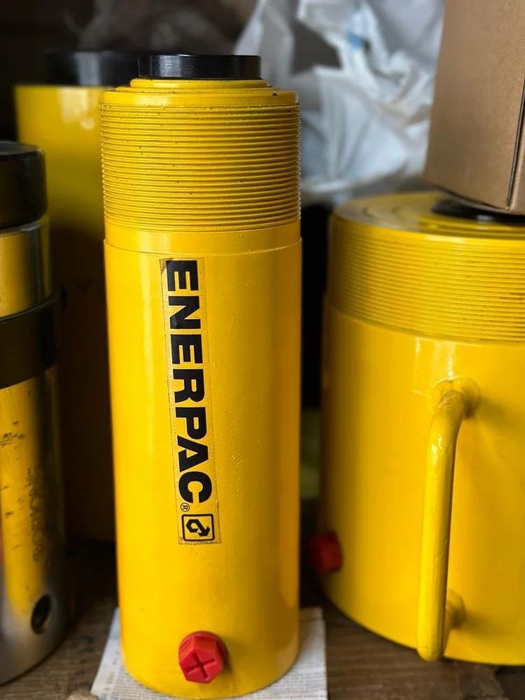 Enerpac Cyclinder Jack 25 Ton Price in Mumbai, Maharashtra – ₹12,000 ...