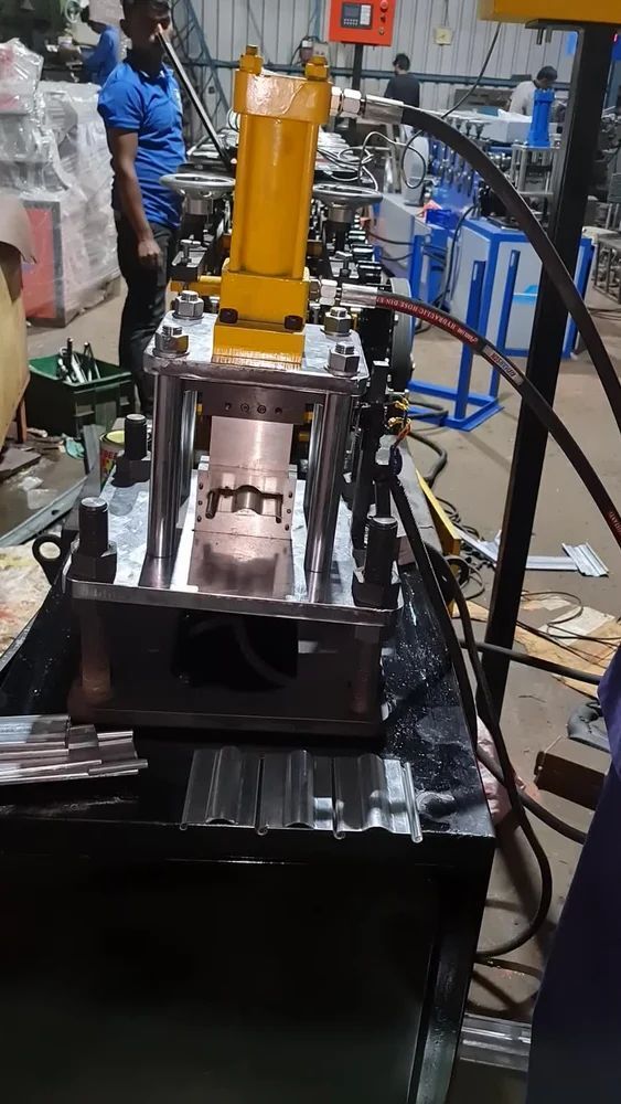 Mild Steel Rolling Shutter Strip Making Machine Price in Pune, Maharashtra – ₹7,50,000 ...