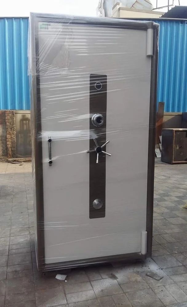 Plain Pad Loc 5 Feet Safety Locker, For Banks, Yellow and black at ...