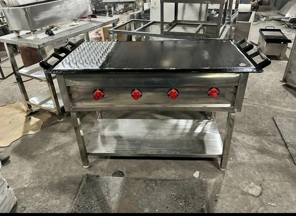 Ss Chapati Bhatti, Size: 15x15x8 Inch at ₹25,000 in Delhi