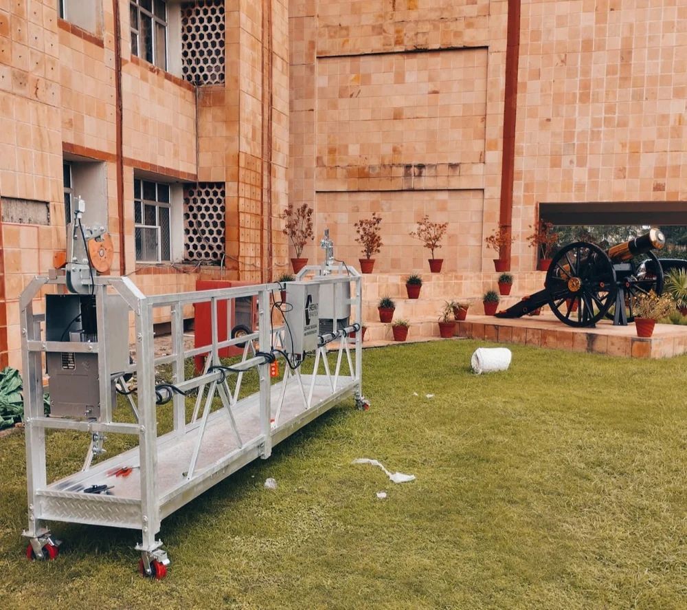 Stainless Steel Cradle Machine, Single Mast Manufacturer & Seller in ...