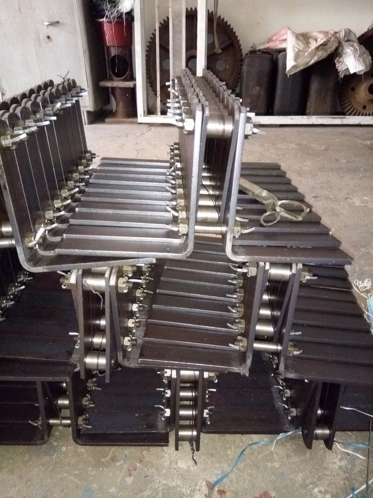 Steel Redler Chain Conveyor, For To Move & Lift The Material, Capacity ...