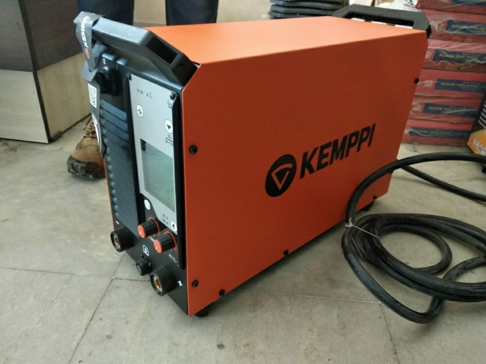 Three Phase Kemppi X 3 400 Amp Mig Welding Machine, Air Cooled ...