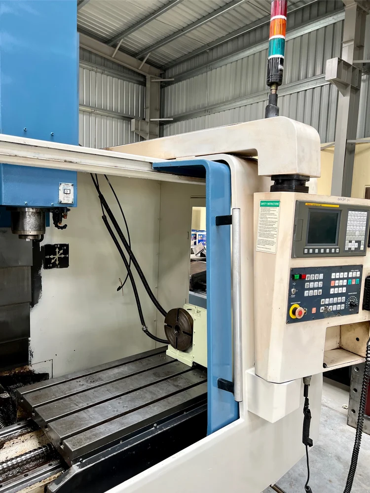 Yamara Vmc With 4Th Axis in Pune - Nandini Machine Tools
